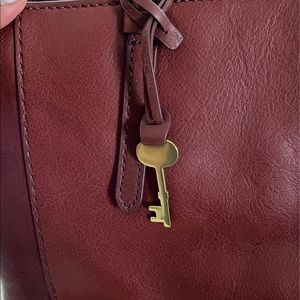 Fossil | Bags | Fossil Camilla Convertible Large Leather Backpack Never ...